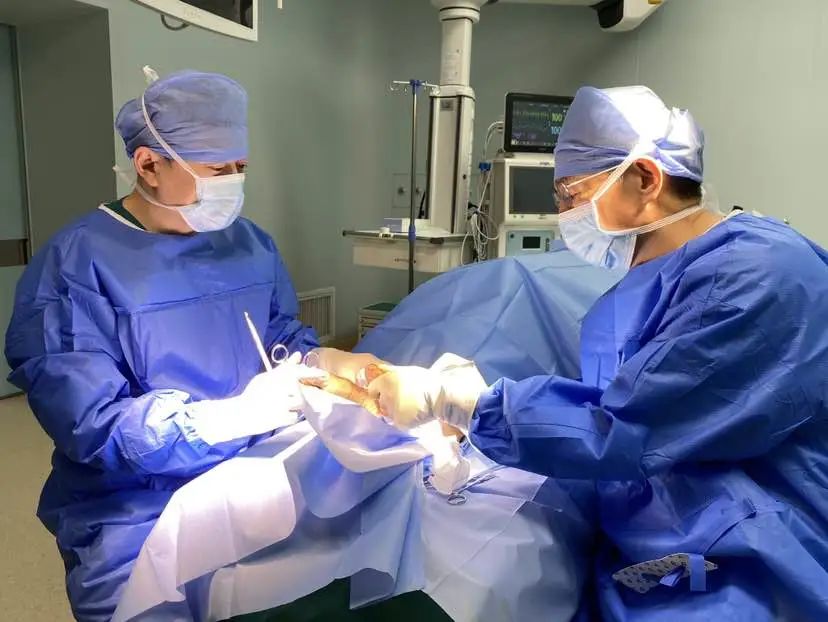 海南省人民医院烧伤科成功开展PermeaDerm®的国内首例临床应用 | 海南健康网